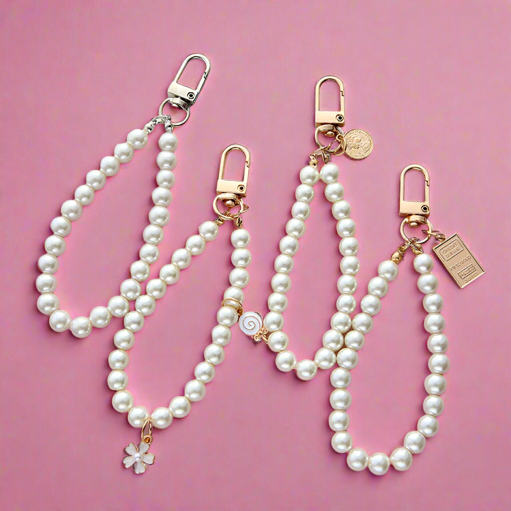 Pearl Bliss Bag Charm - Elegant Pearls for Timeless Style
